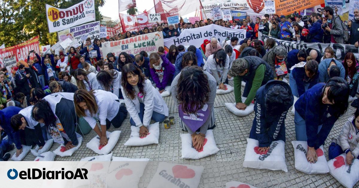 En la Plaza de Mayo se suman jubilados, trabajadores del Garrahan y la ...