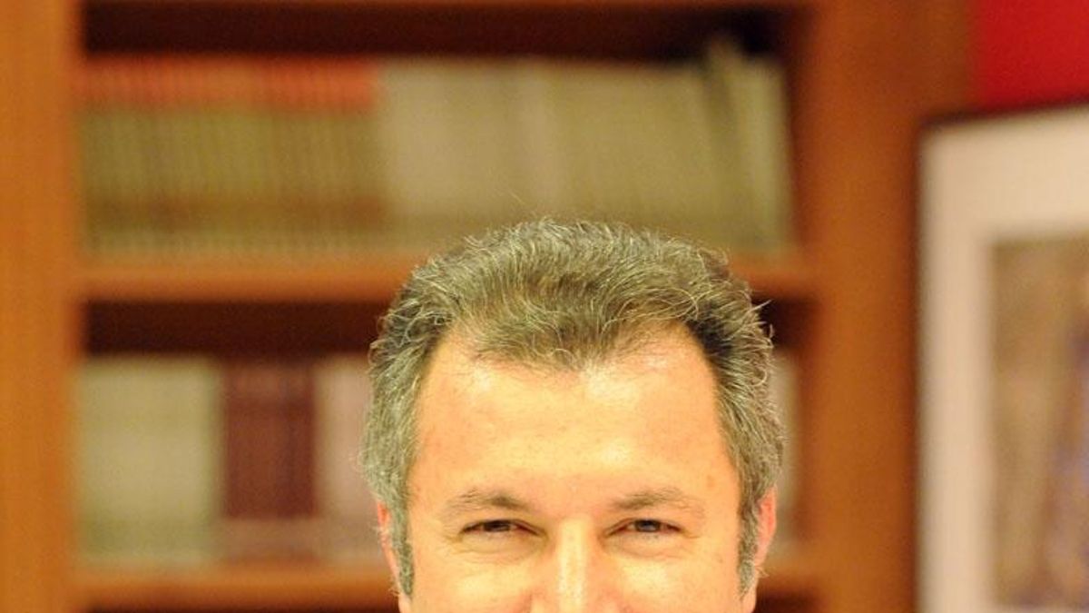 Manolo