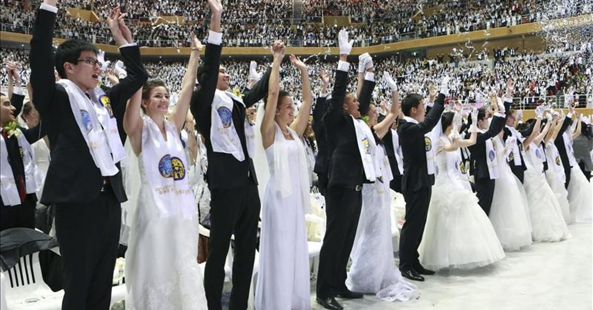 La secta Moon celebra la primera boda masiva tras la muerte de su fundador