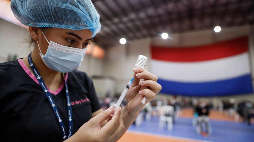El Ministerio de Salud de Paraguay insta a completar la pauta de vacunación