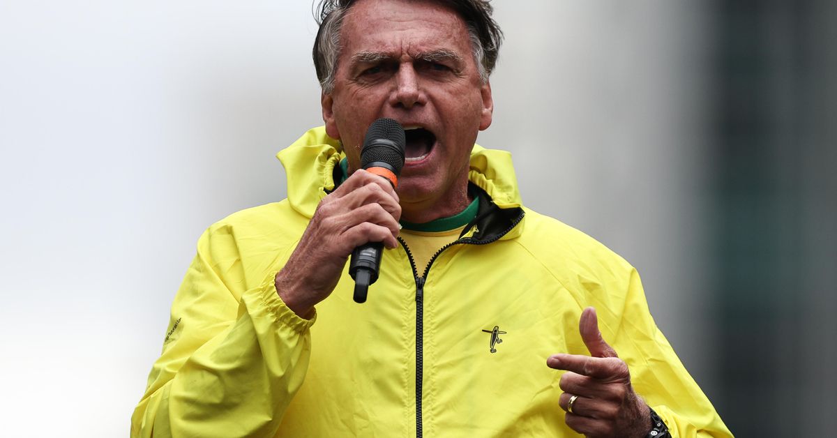 Bolsonaro es hospitalizado de urgencia en el norte de Brasil
