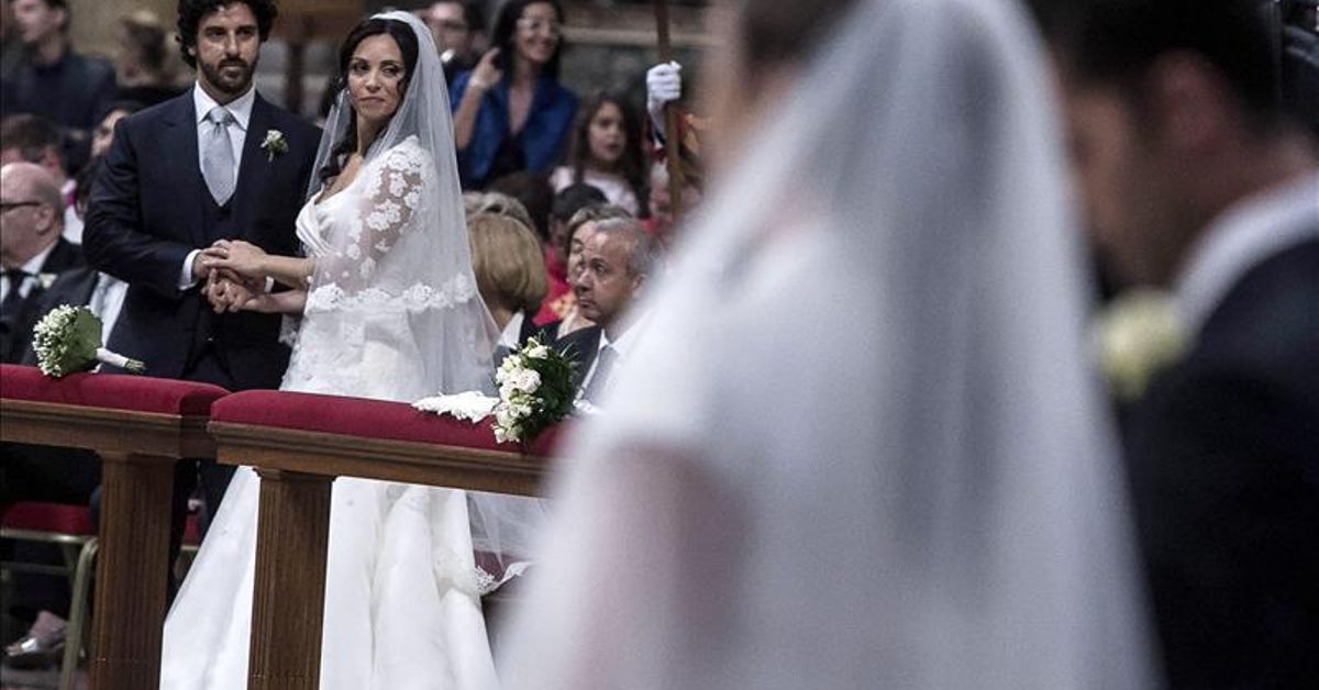 ¿Piensas que la soledad es gente soltera buscando amor?