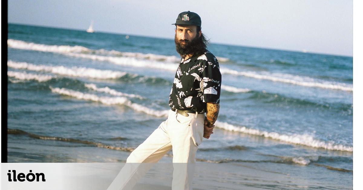 El artista Álex Ortega, bajo el nombre Calavera, ofrece un concierto en ...