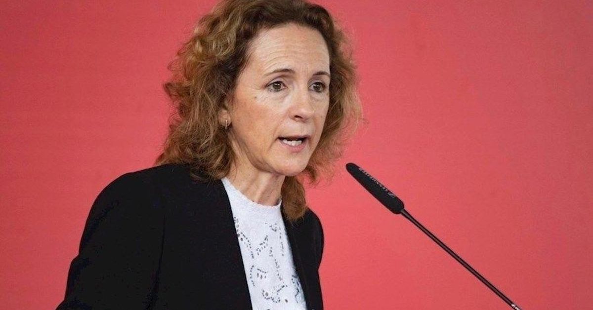 La senadora Isabel Fernández (PSOE) abandona la primera fila política ...