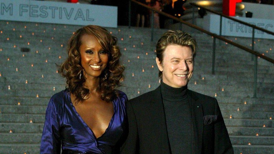 La modelo Iman homenajea a David Bowie con un tatuaje en el 10 ...