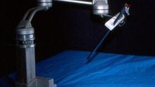 Así era Arthrobot, el abuelo de los robots cirujanos que se perdió en ...