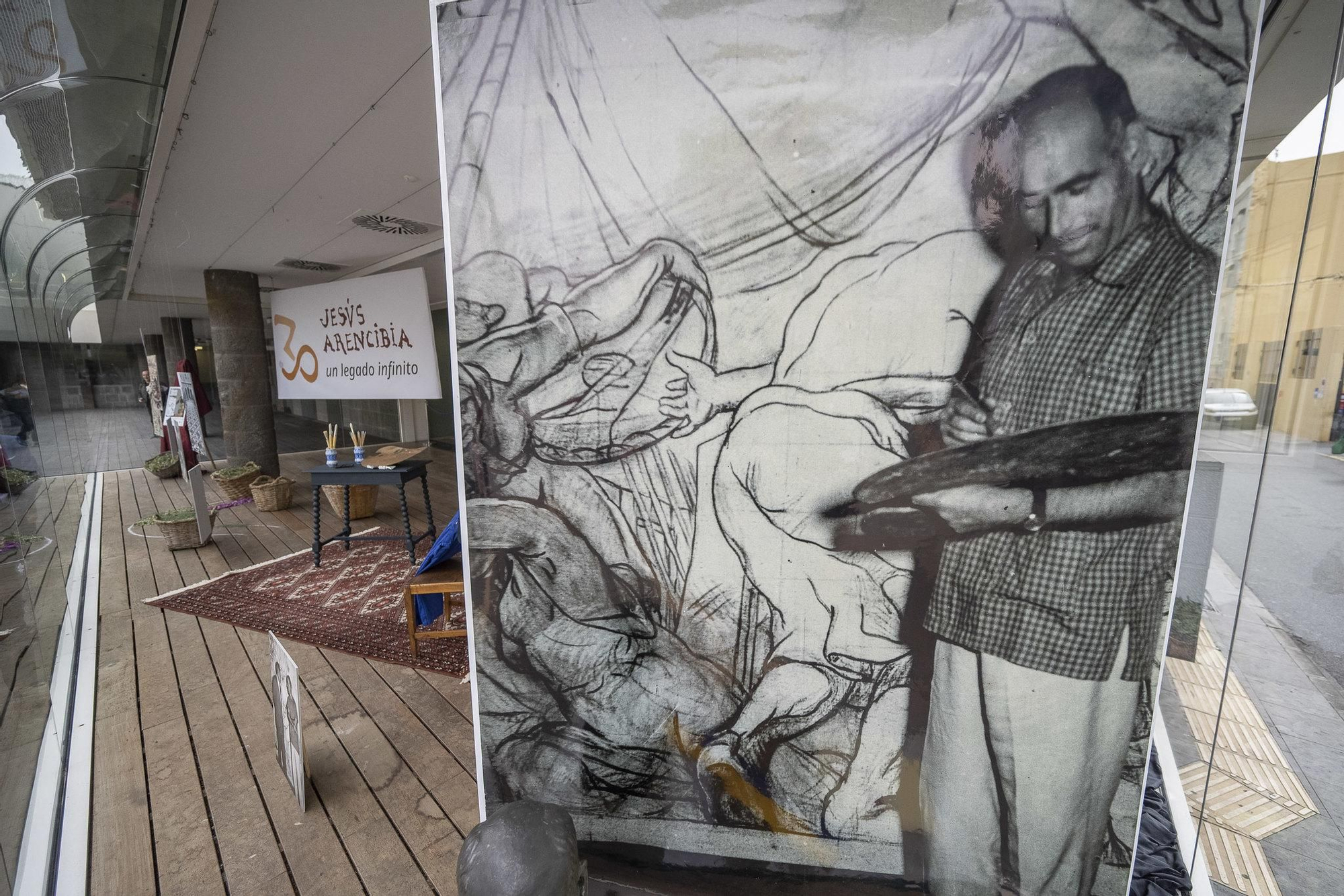 Inaugurada en Gran Canaria una exposición del artista Jesús Arencibia ...