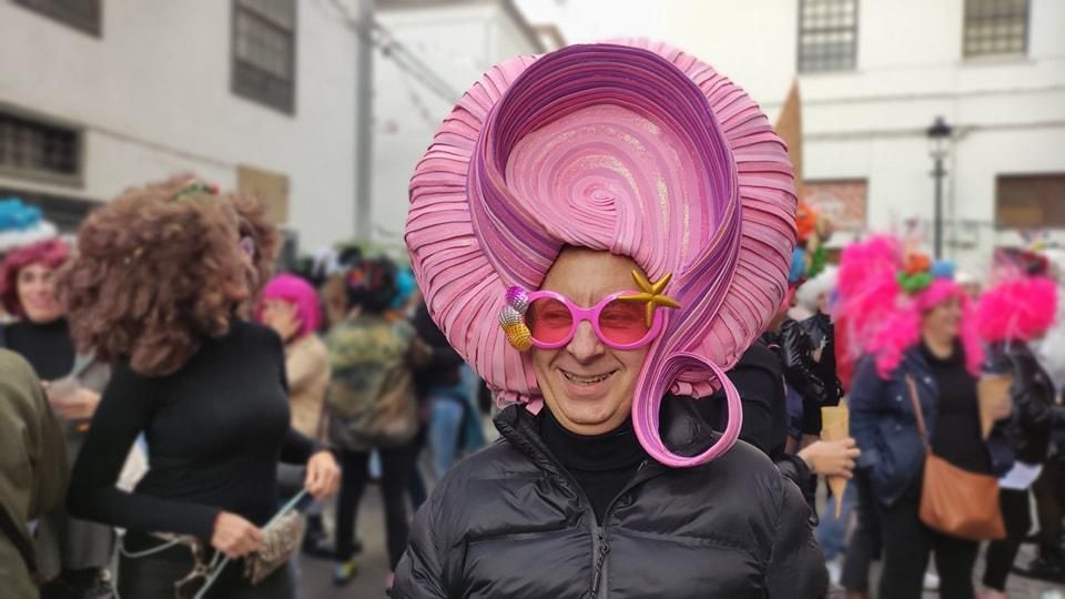 Y las pelucas volvieron a la calle