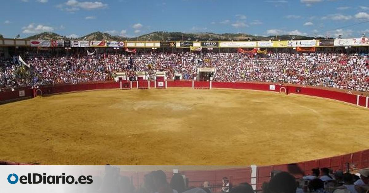 Piden la suspensión del "denigrante" espectáculo taurino 'Popeye torero ...