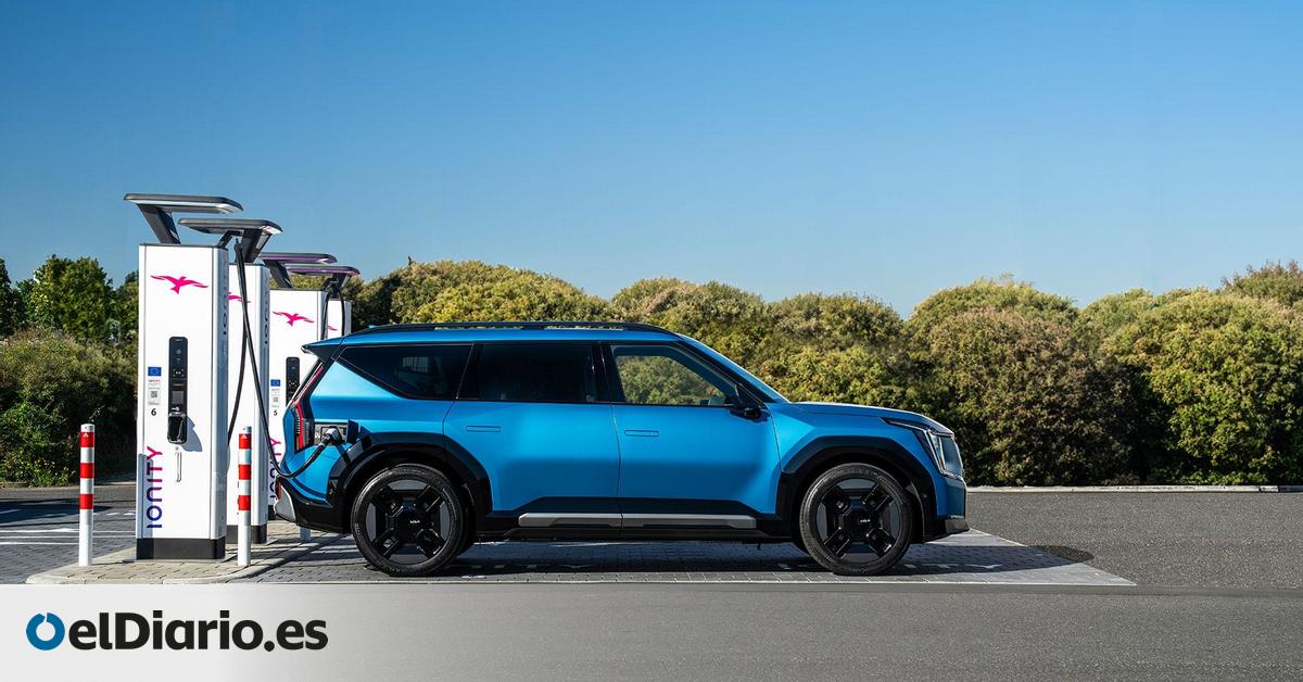 El coche eléctrico contamina un 73% menos que el de combustión en su ...