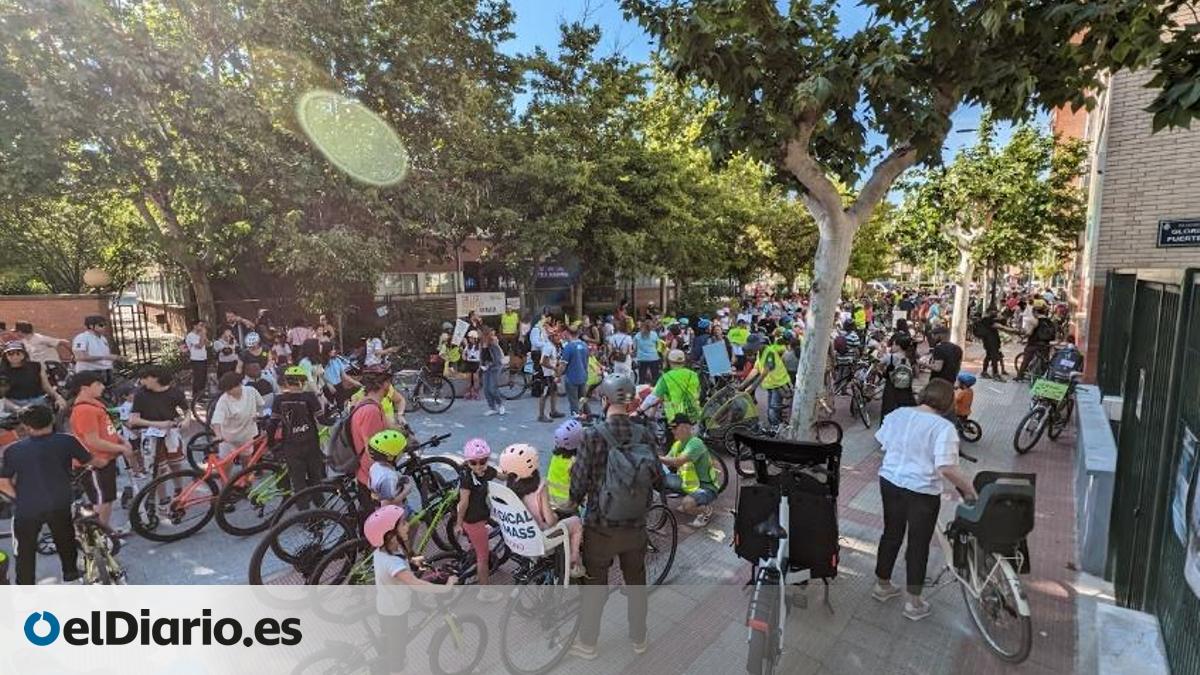 Bicicletada para reclamar calles seguras y libres de contaminación en ...