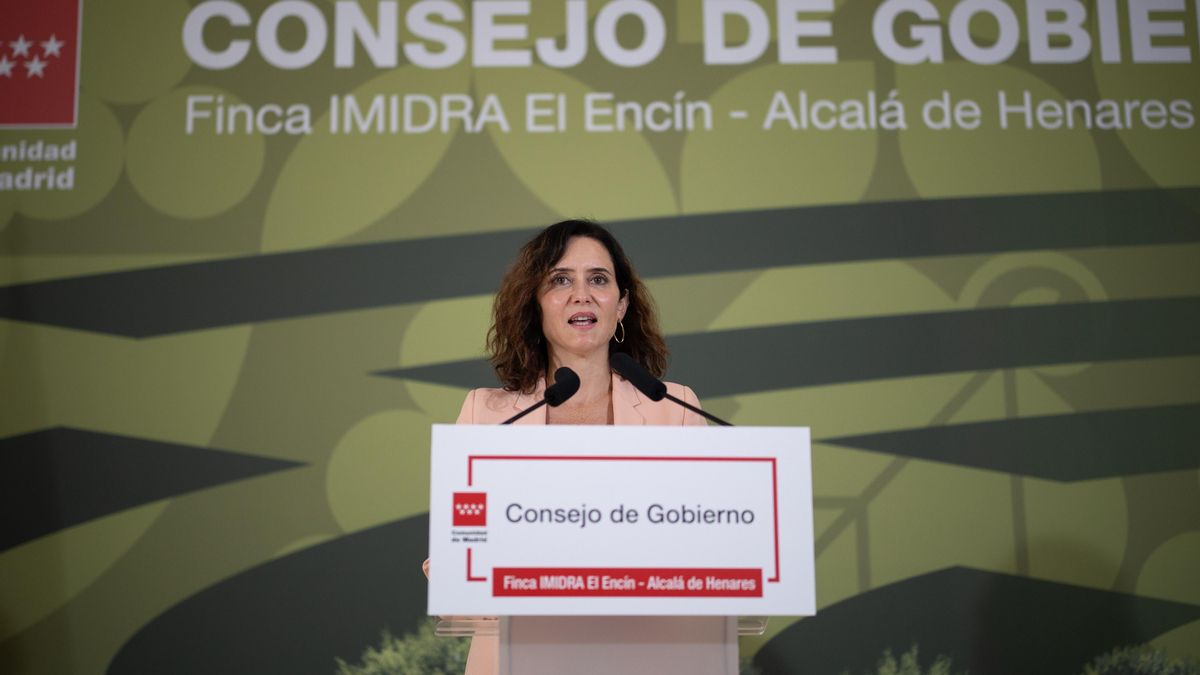 Ayuso concede a Netanyahu la Medalla de Oro de la Comunidad (ficción)