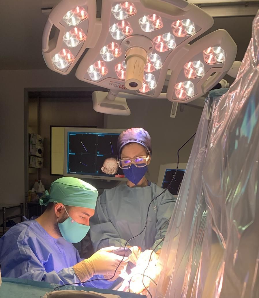 El neurocirujano palmero Jesús Martín-Fernández, referente internacional y pionero en cirugía ...