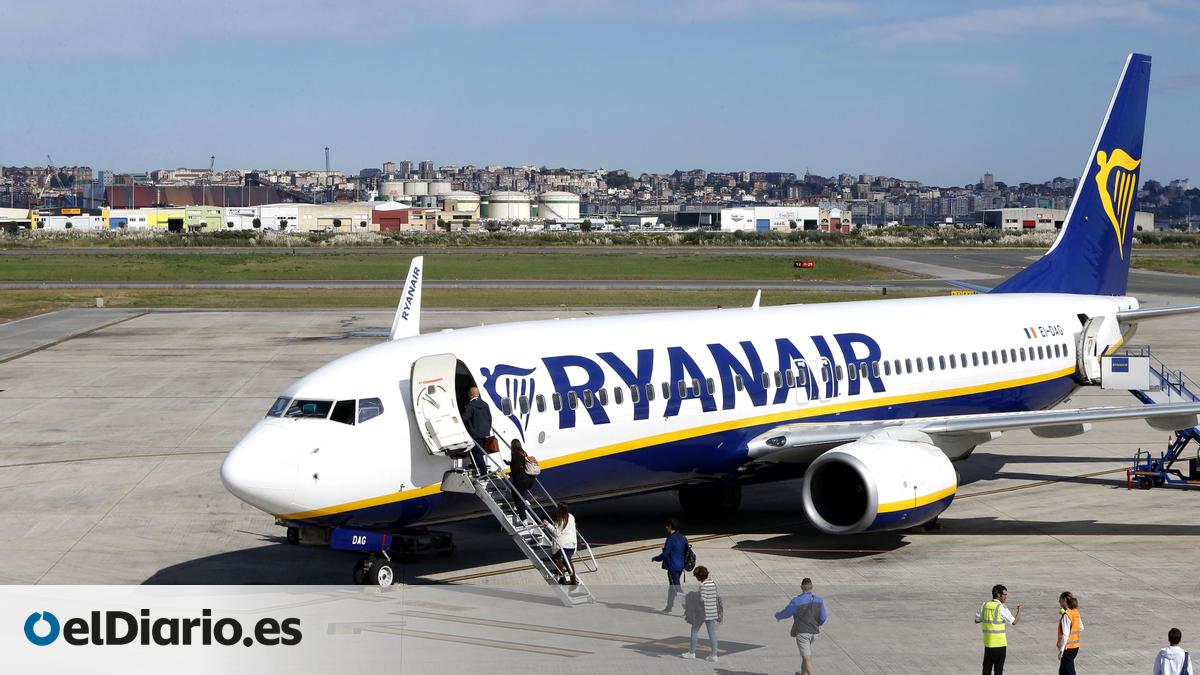 Un avión de Ryanair con destino a Tenerife aterriza de emergencia en el ...