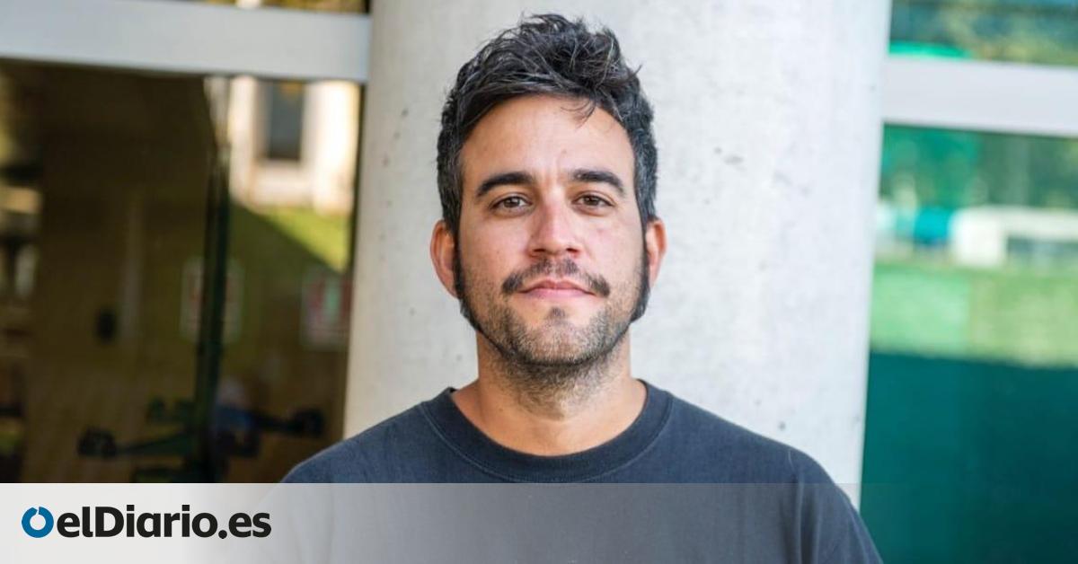 Ignacio Pato, autor de 'Grada popular': "El Mundial de Qatar hay que verlo casi con la nariz tapada"