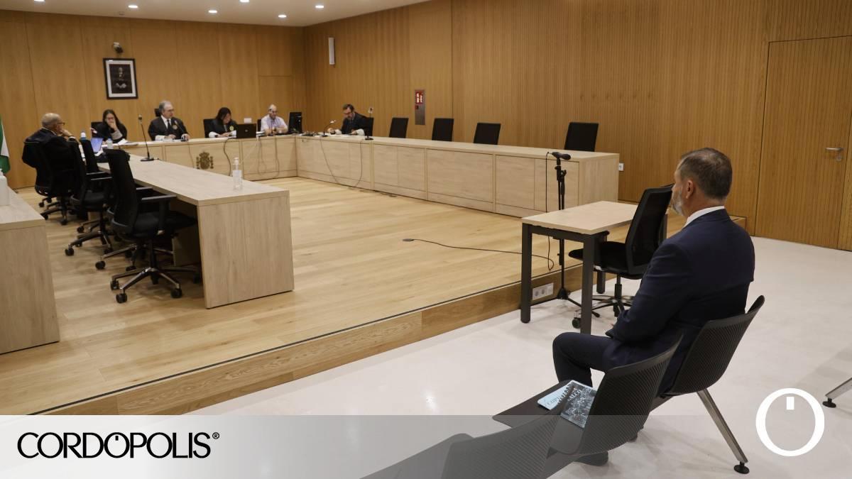 David Dorado, en su primer juicio: "Firmaba la documentación sin leerla ...