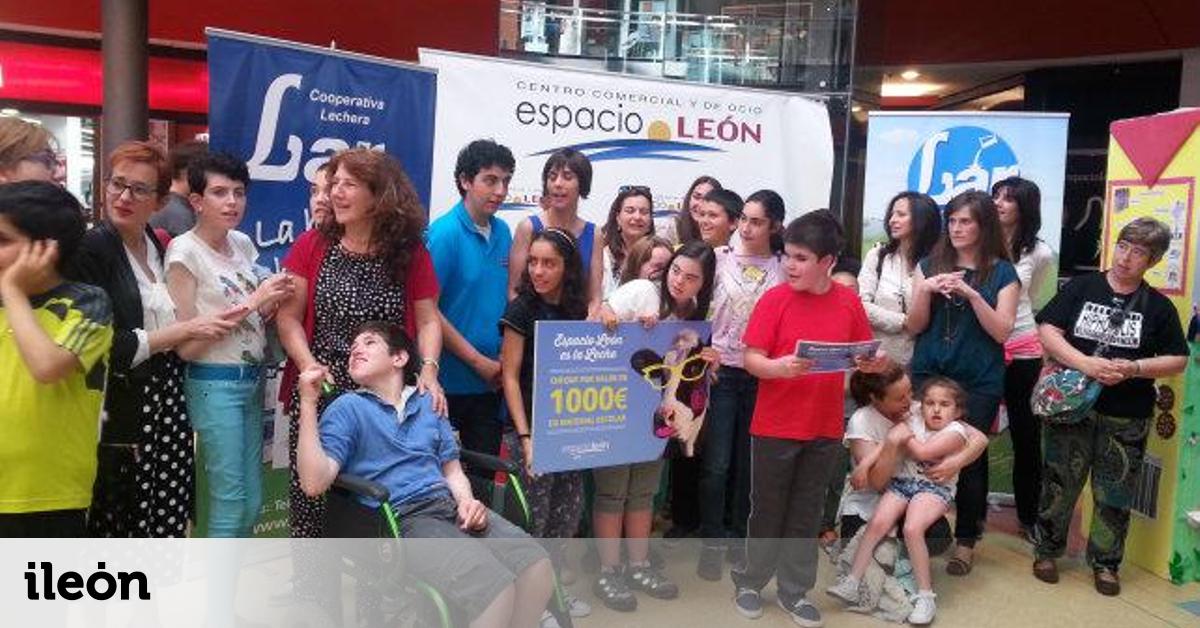 Espacio León entrega los premios de la campaña 'Espacio León es la leche'