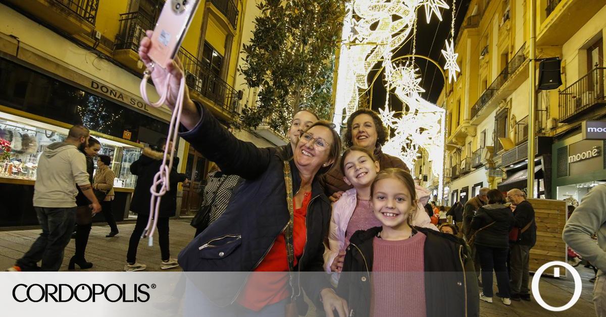 El alumbrado de Navidad en Córdoba, en imágenes