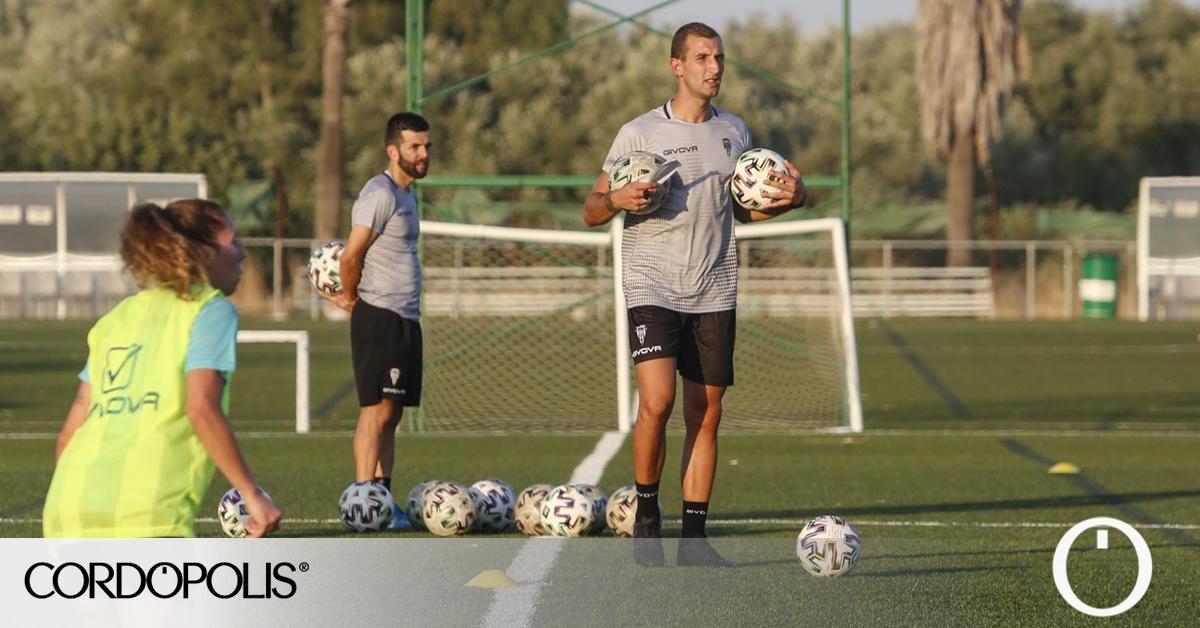 Pepe Contreras no continuará al mando del Córdoba Femenino