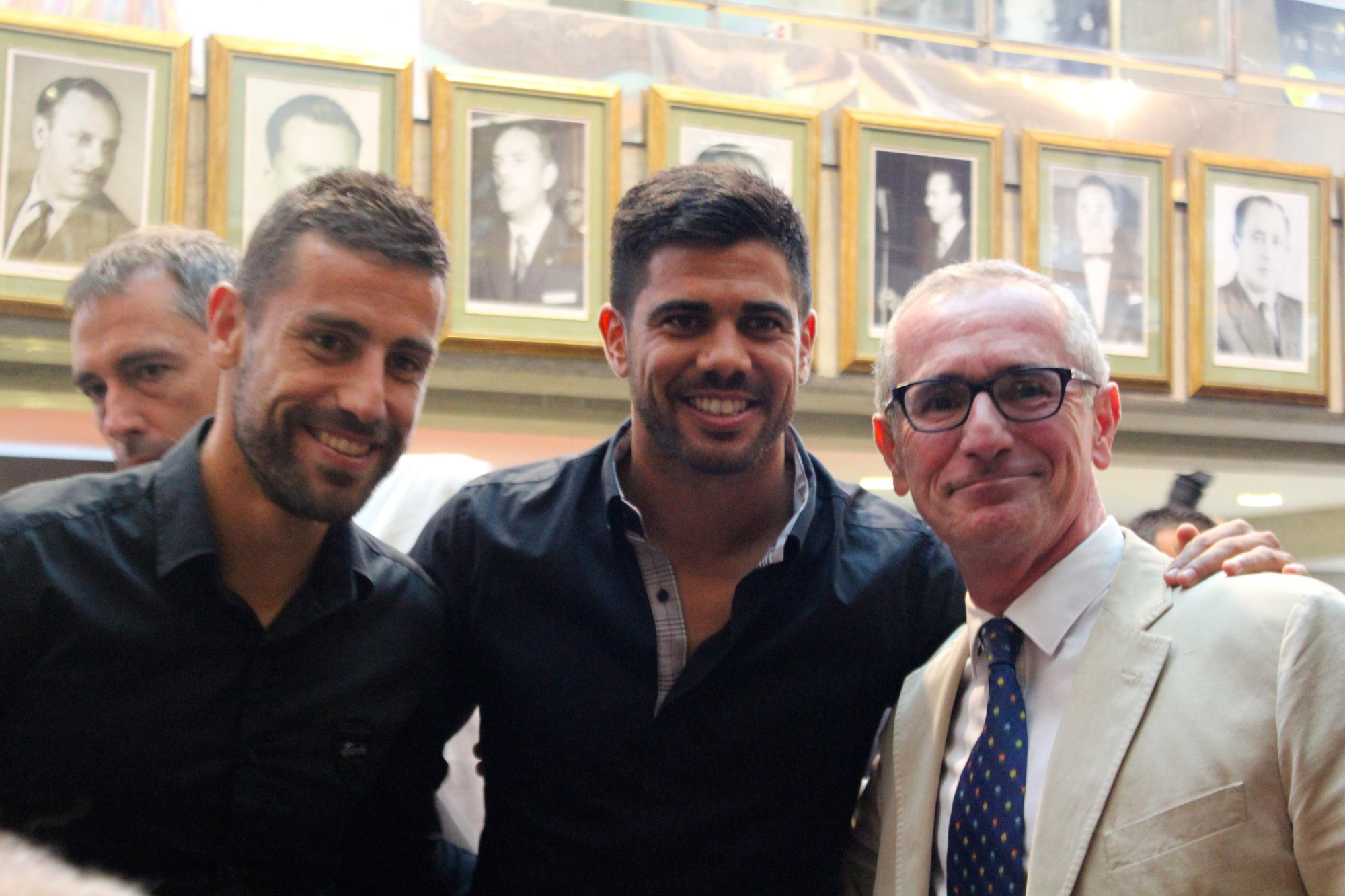 FOTOGALERÍA | Presentación de la biografía de Germán Dévora