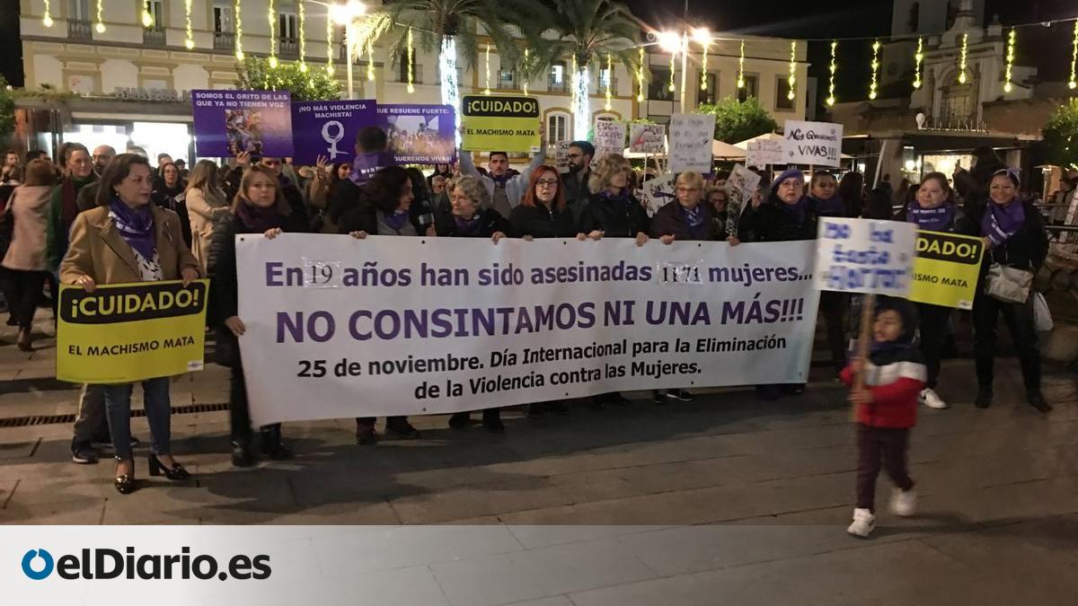 Extremadura se echa a la calle contra la violencia de género: "Cuidado ...