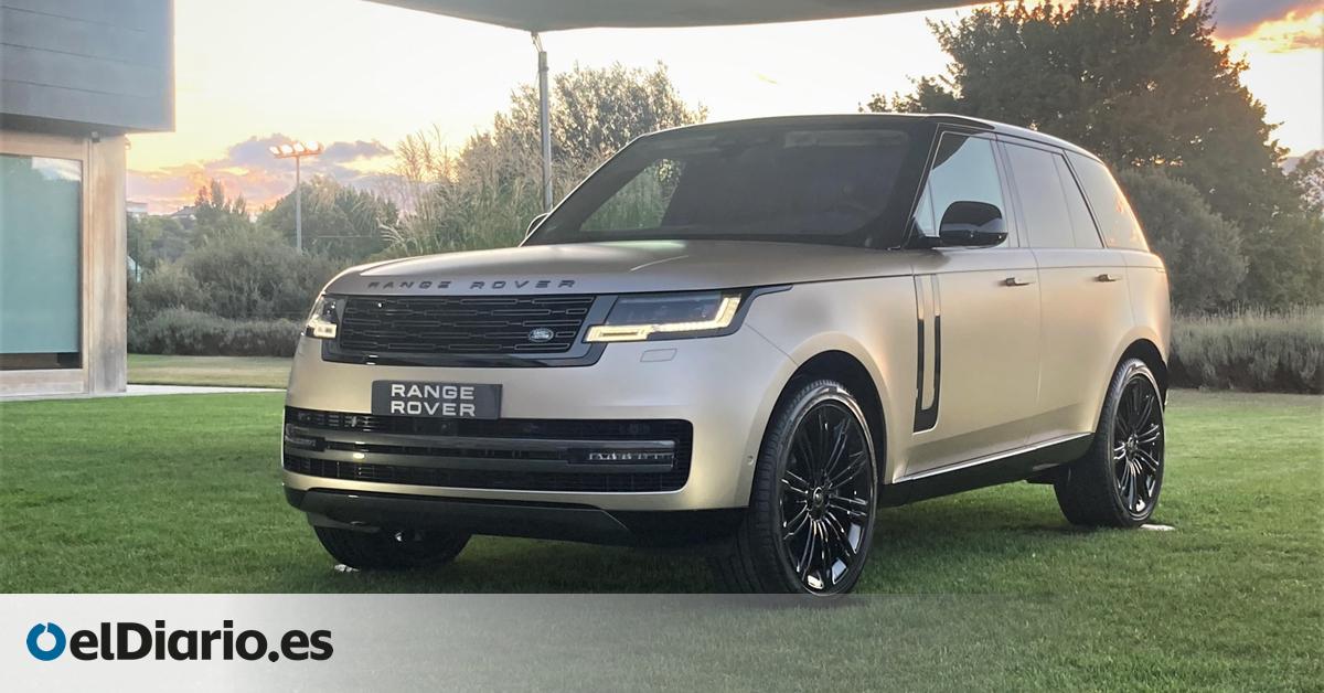 Al volante del nuevo Range Rover, un SUV, de nuevo, superlativo