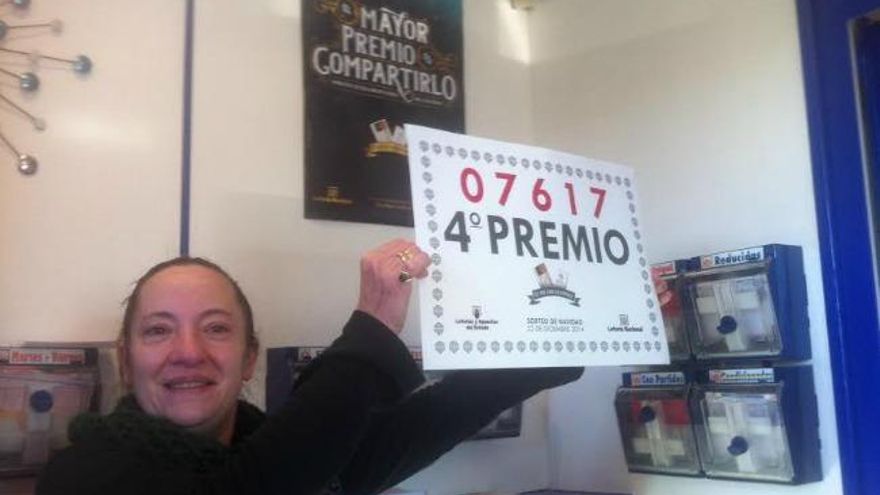 Un quinto premio, el 19.152, en la administración de Armunia en León ...