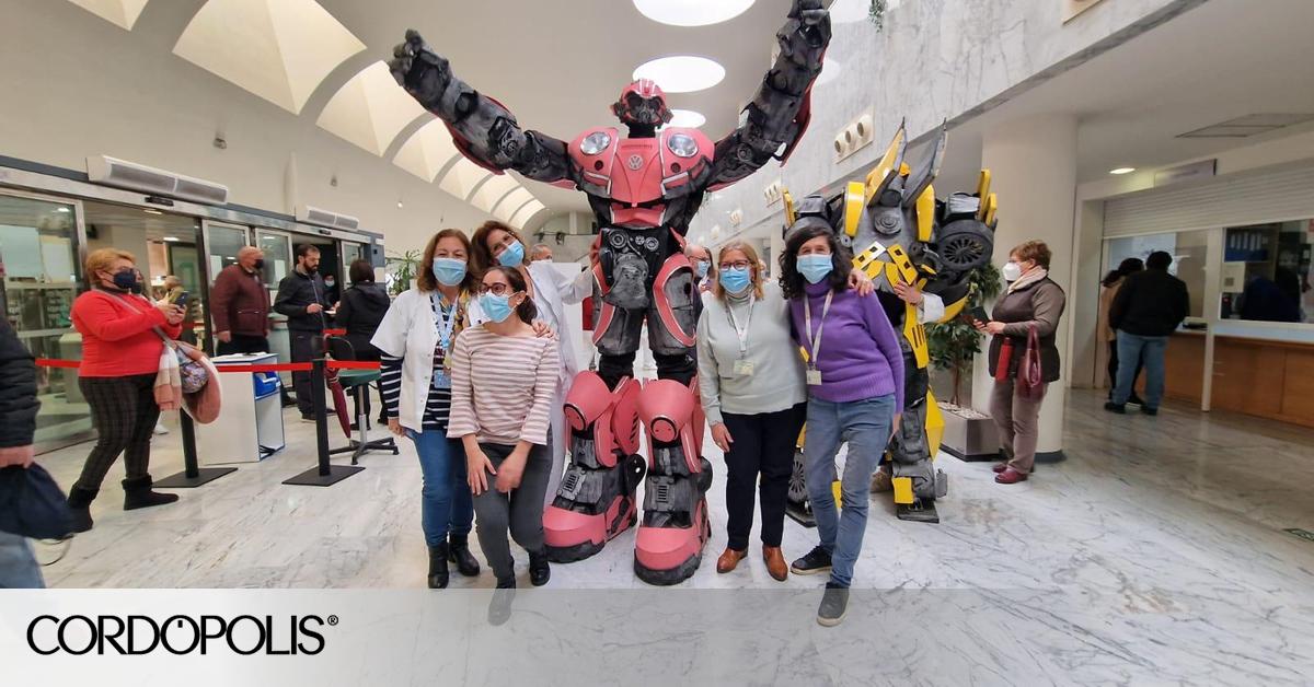 Los Transformers sorprenden a pacientes y profesionales del Hospital ...
