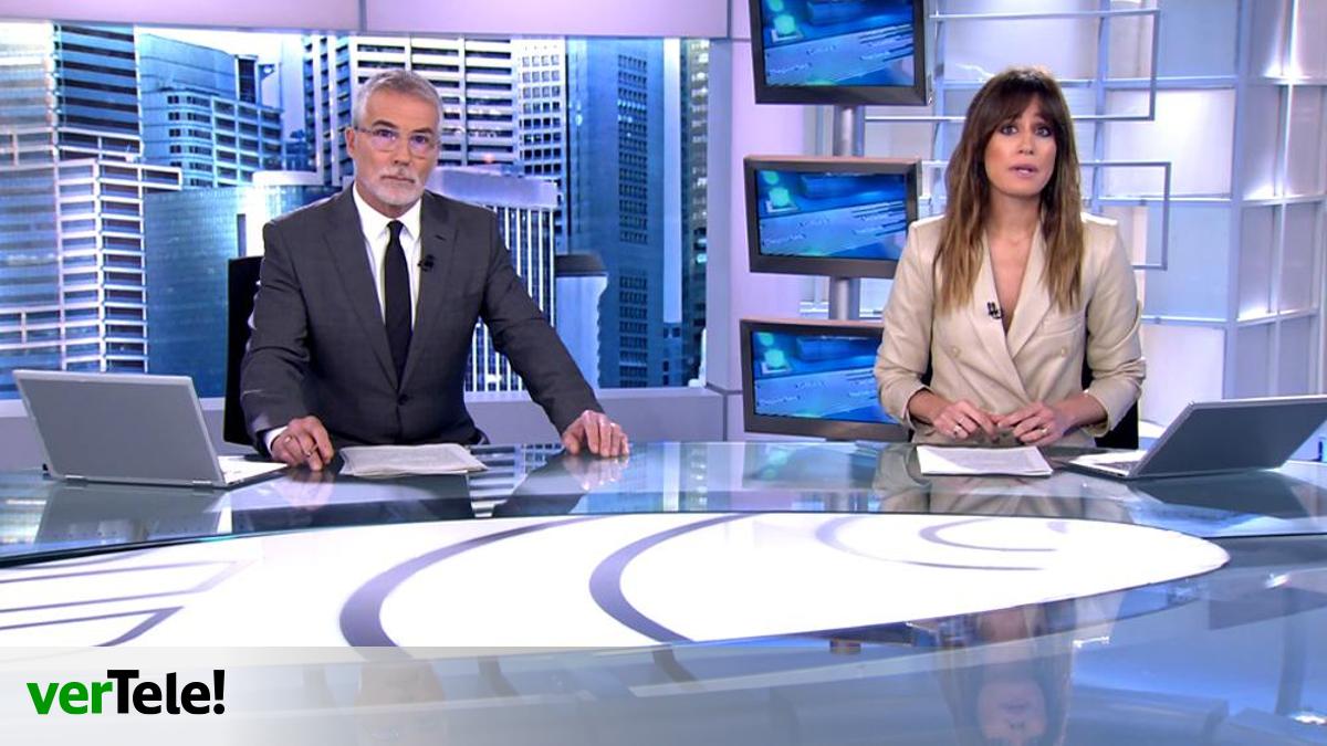 David Cantero e Isabel Jiménez dan su apoyo a un compañero de ...