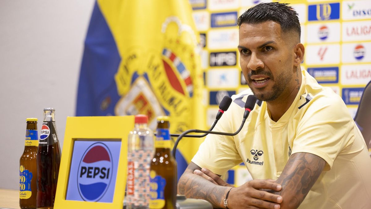 Jonathan Viera: "El club y yo estamos en sintonía"