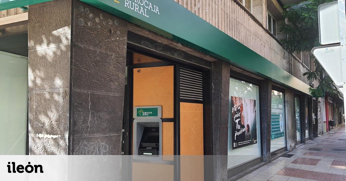 Un nuevo banco se estrena en León con el proceso de cierre de oficinas ...