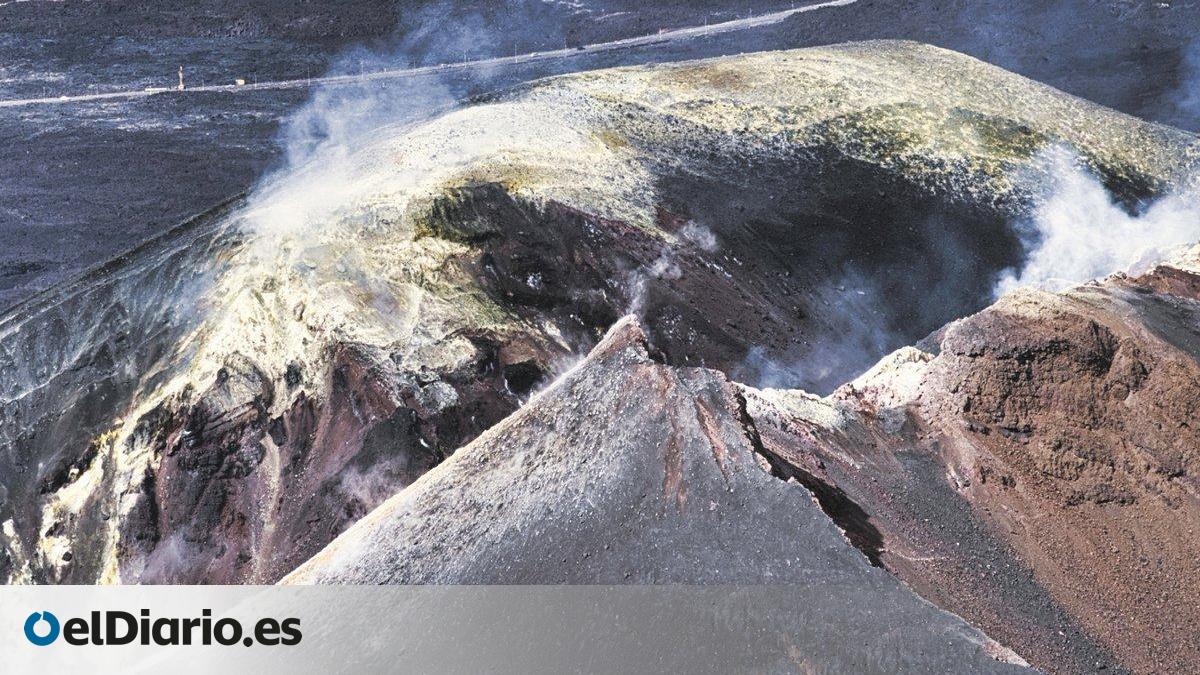 El volcán registra “un descenso significativo” de la emisión de dióxido ...