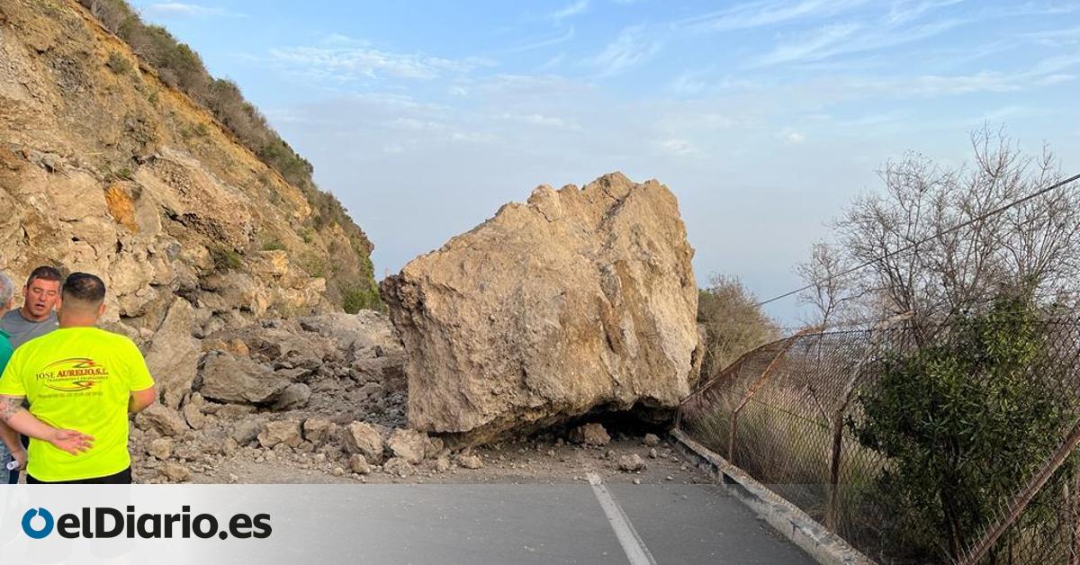 Major rockfall of large dimensions on a road in the north of Tenerife