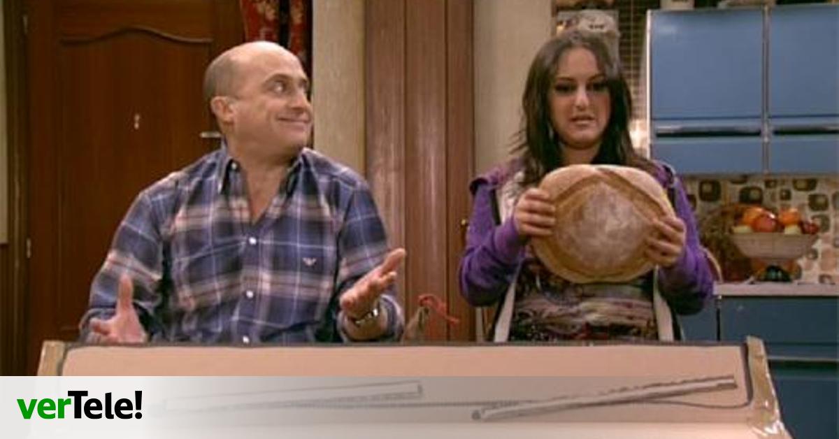 Chema enseña a conducir a Macu, en el avance de 'Aída'