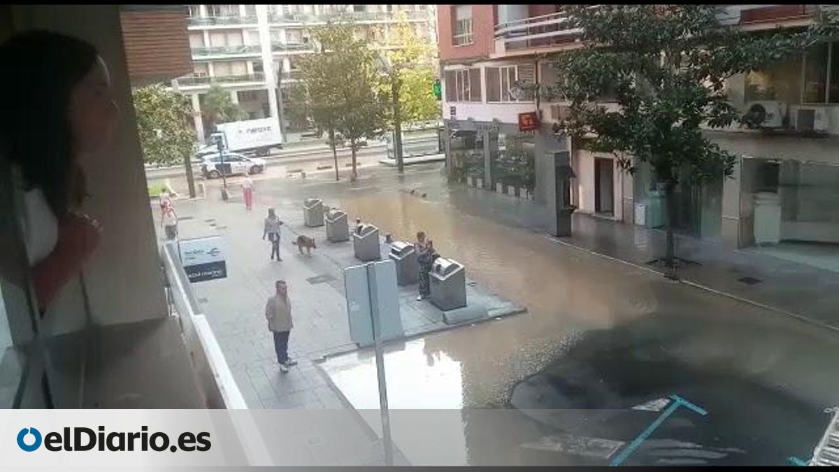 Inundación en Gran Vía por la rotura de una tubería en la calle Lardero