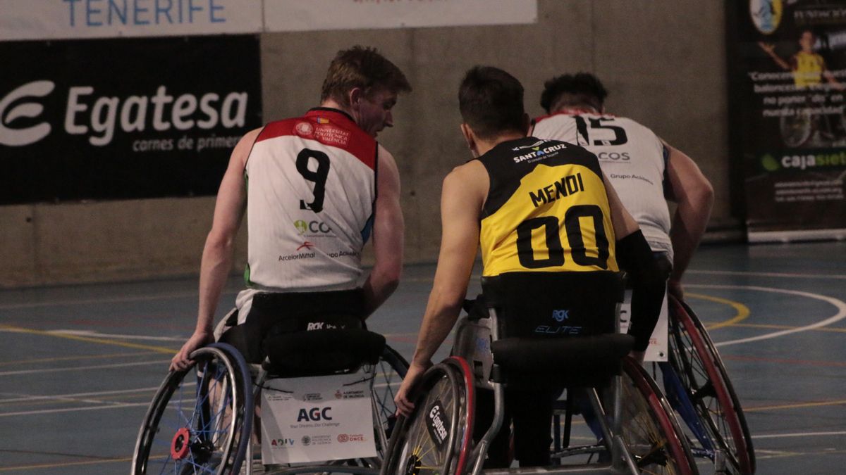 El Santa Cruz ADEIN Tenerife Fundación CB Canarias visita Valencia