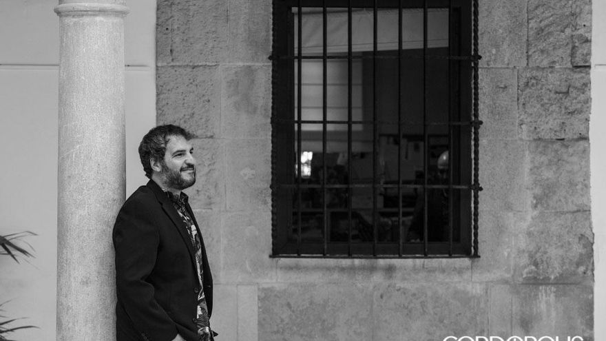 Antonio Agredano: “Lo ideal es que yo no estuviese hoy en Cosmopoética”